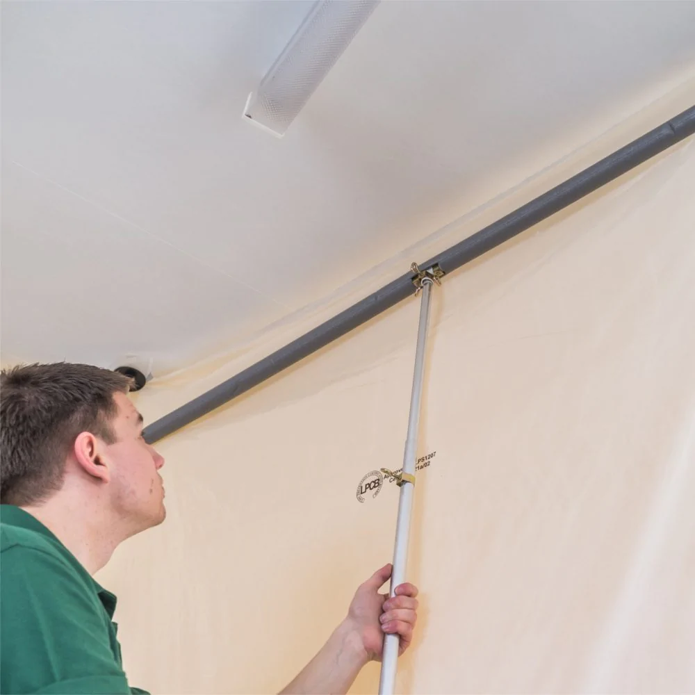 Temporary Screening Props | Telescopic Props | Protecta Screen